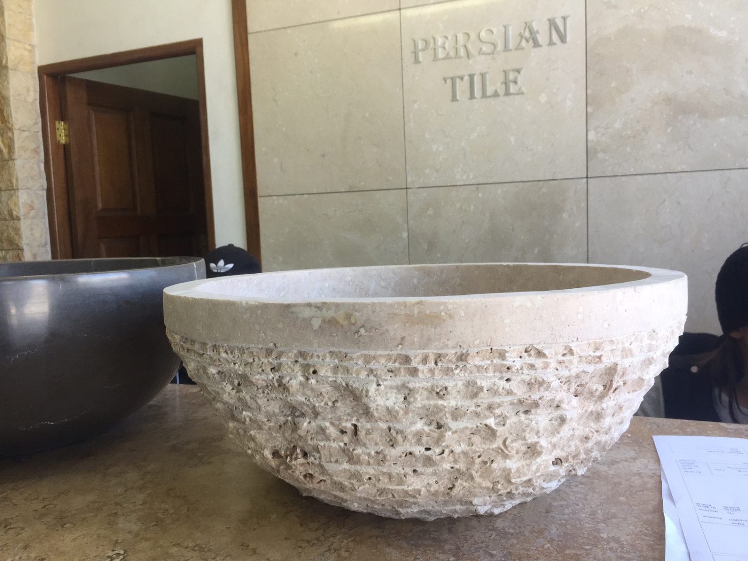 Simple Rock Travertine Basin - Persiantile